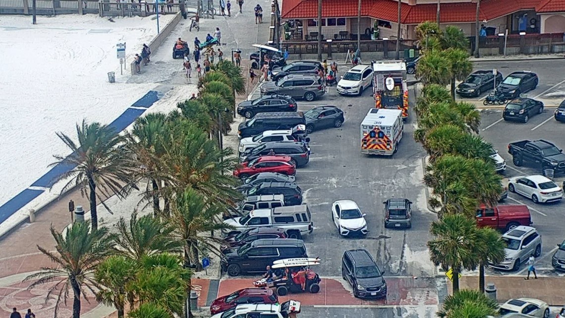 Man, woman rescued from Clearwater Beach amid rip current issues | wtsp.com