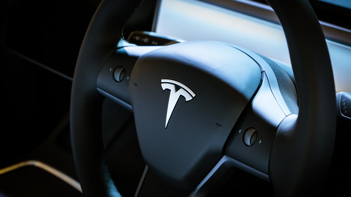 Tesla driver arrested after deadly hit-and-run in Hudson, FHP says ...