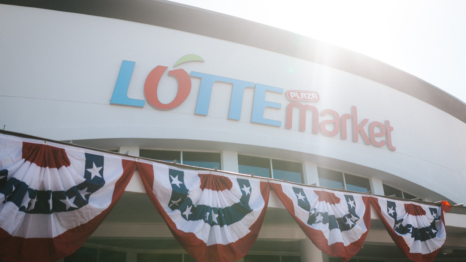 Popular Asian grocery store Lotte Plaza Market opens in Tampa | wtsp.com