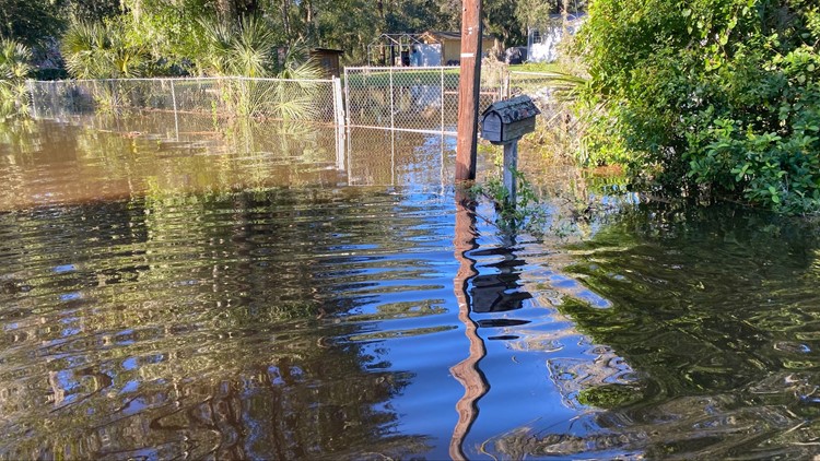 Hillsborough County residents prepare for Alafia River flooding | wtsp.com