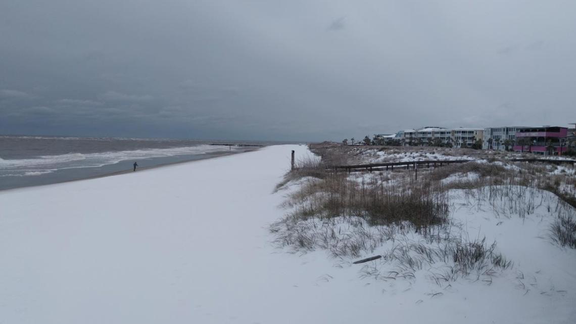 Snow photos: Tybee Island, Georgia, New Orleans and Pensacola, Florida ...